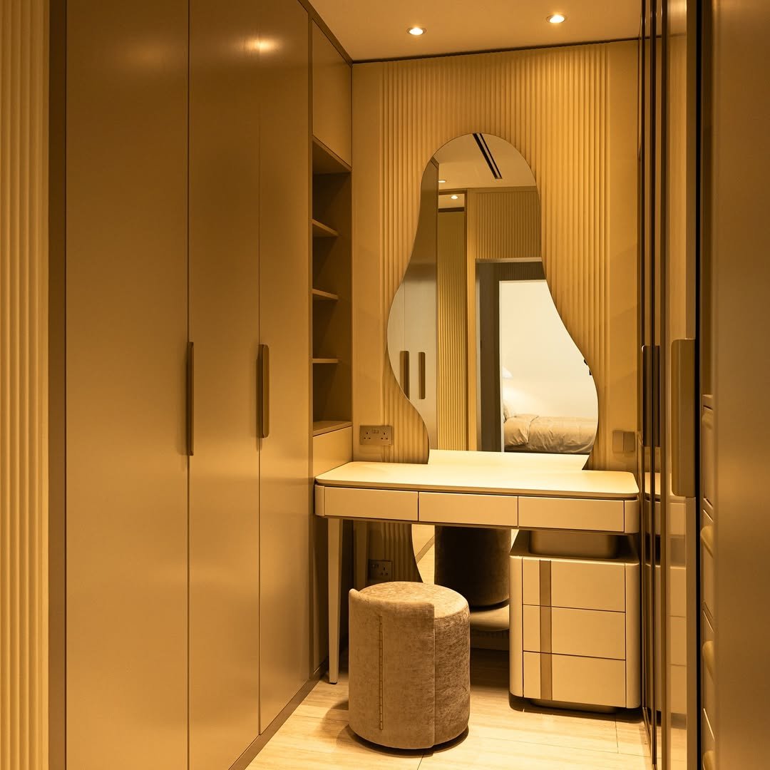 27 Space-Saving DIY Vanities to Maximize Your Bedroom